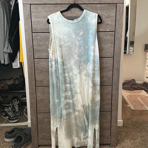Universal Thread | Dresses | Universal Thread Midi Tie Dye Dress | Poshmark
